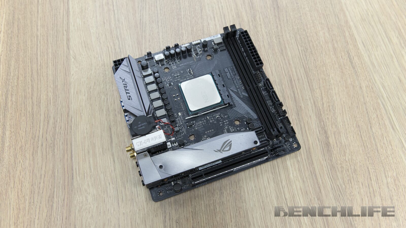 AMD Ryzen 的小跟班，ROG Strix X370-I Gaming 簡易評測 - BenchLife.info