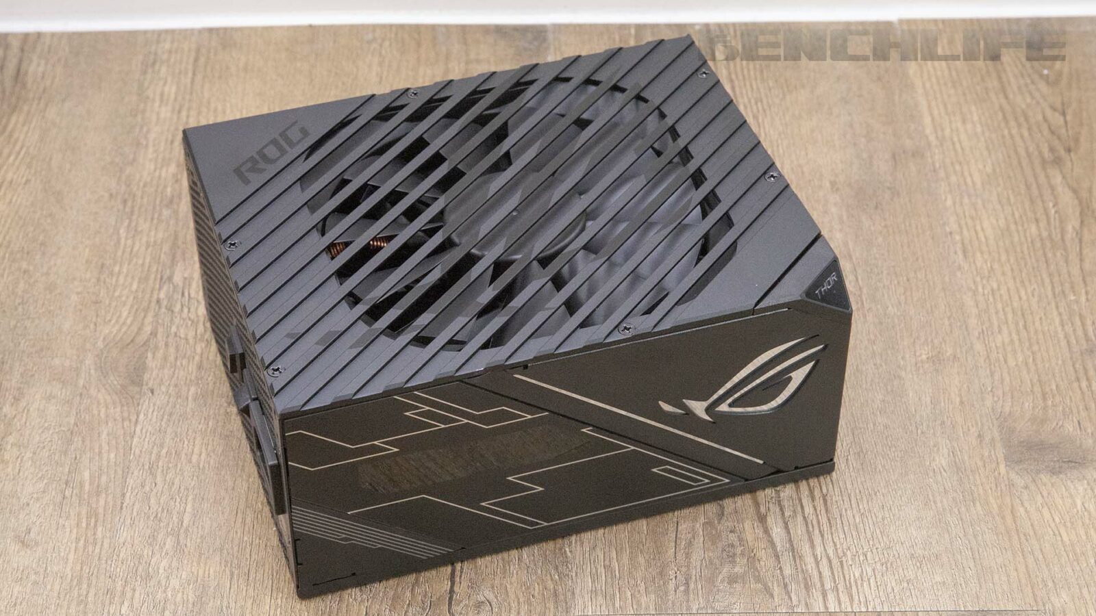 ROG Thor、Thor II、Loki 到 ROG Strix AURA Edition，完整且豐富的 ASUS 電源供應器產品線 ...