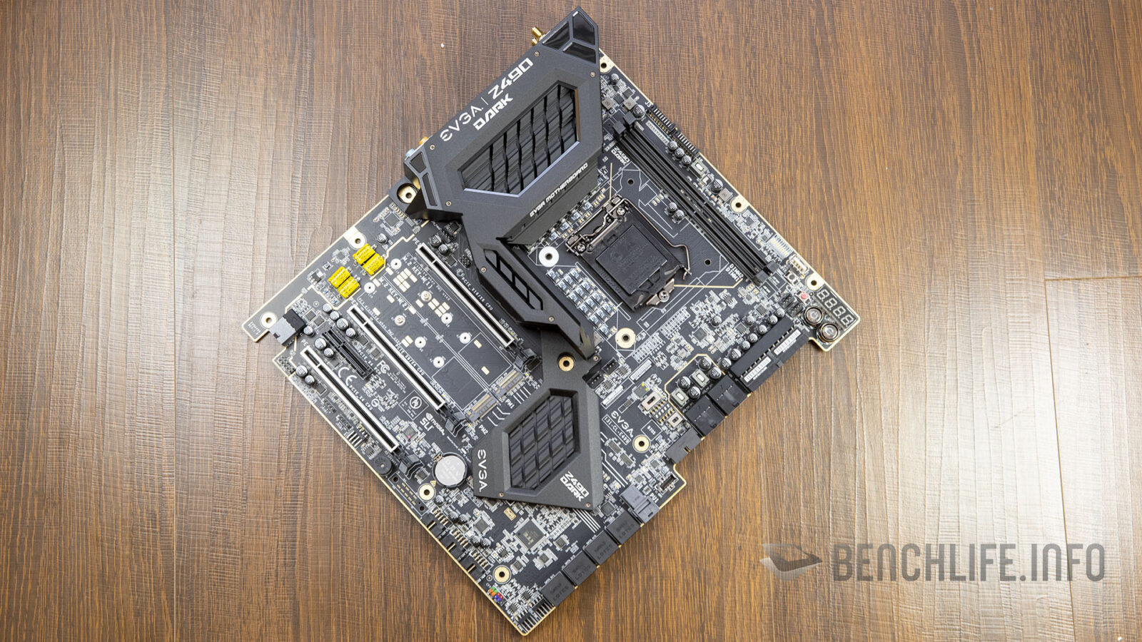 evga z490 dark - BenchLife.info