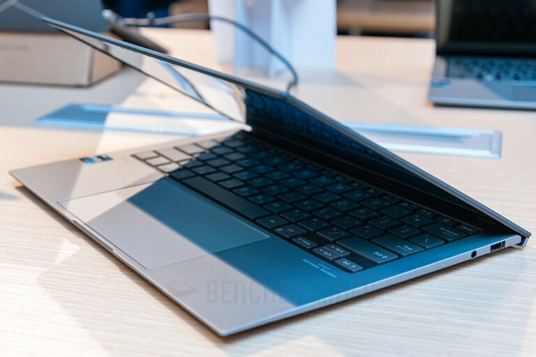 ASUS Zenbook S 13 OLED (UX5304) (6) - BenchLife.info