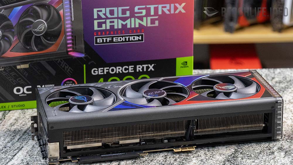 提供玩家最完整的背插式使用方案，ROG Strix GeForce RTX 4090 BTF 動手玩 - BenchLife.info