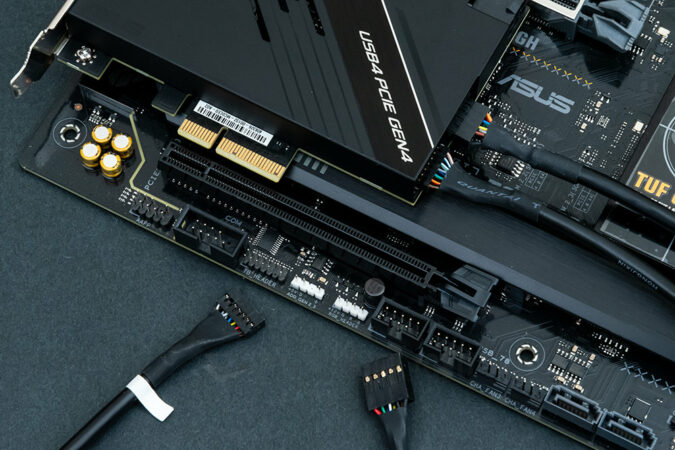 舊主機板簡單擴充也能體驗 USB4，ASUS USB4 PCIe Gen4 Card 開箱 - BenchLife.info