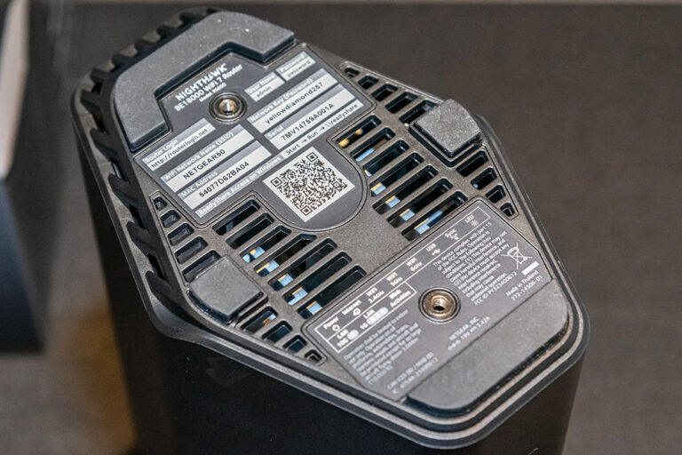 Netgear 引進 Nighthawk RS600 Wi-Fi 7 無線路由器，未來將支援 Mesh 功能 - BenchLife.info