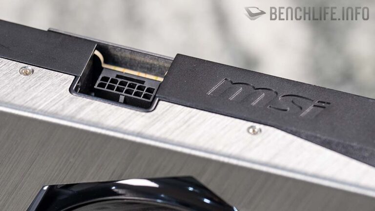 升級至 360mm 冷排與 7 葉 StormForce 風扇，MSI GeForce RTX 5090 32G Suprim Liquid ...