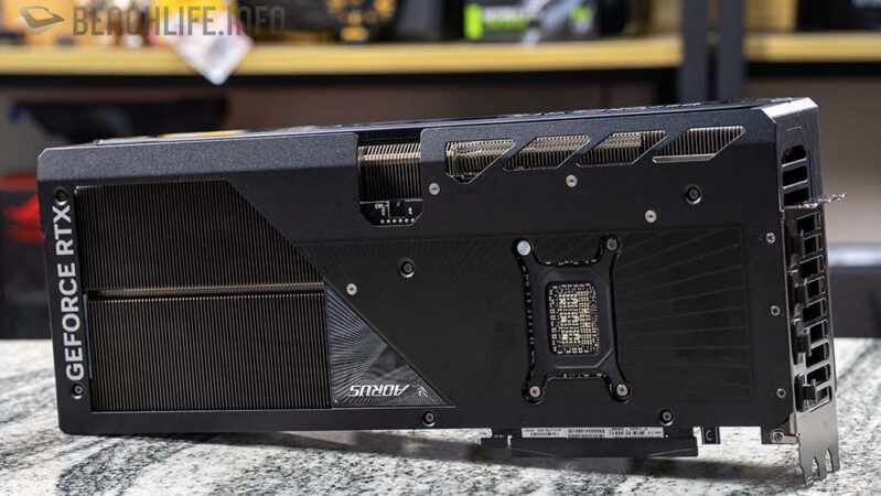 RGB Halo 與風之力散熱系統再強化 ，GIGABYTE AORUS GeForce RTX 5080 MASTER 16G 實測 ...