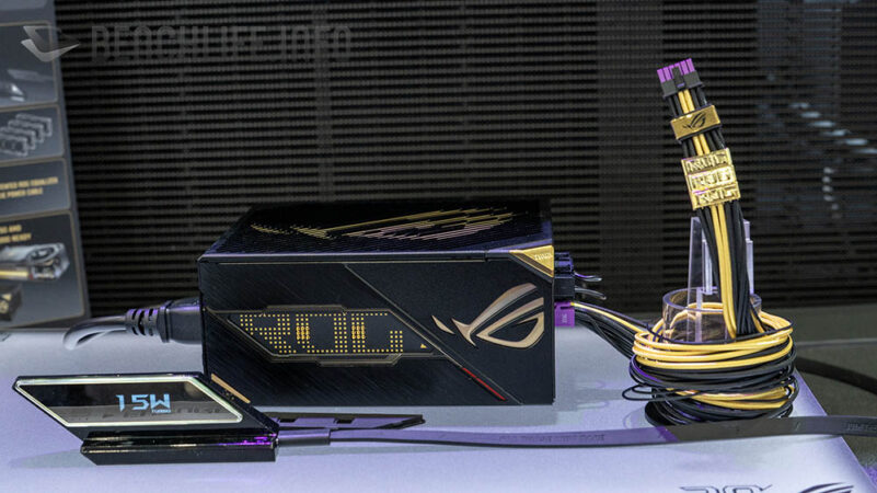 隨盒附上 4 組 ROG Equalizer 12V-2x6 線材，ROG Thor 3000W Titanium III Edition ...